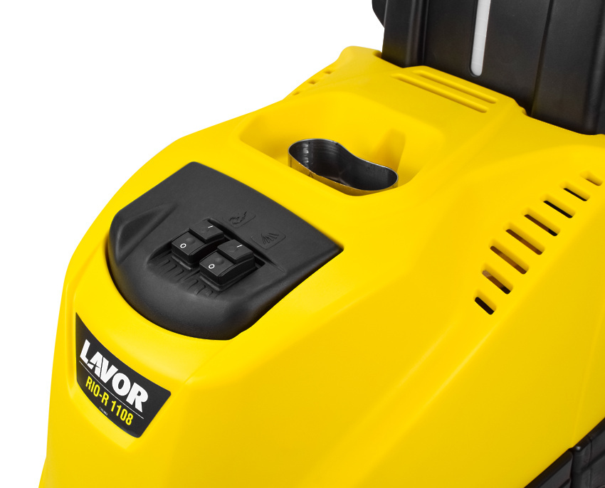 VISOKOTLAČNI ČISTILNIK S TOPLO VODO LAVOR RIO-R 1108 | Itehnika